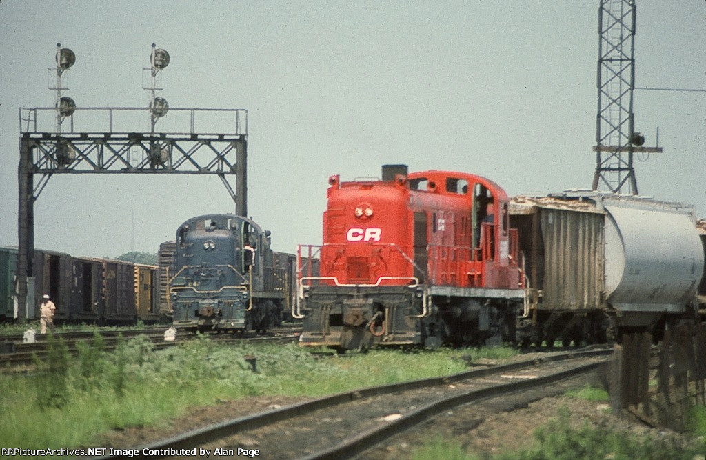 CR RS-3 5381 and CNJ RS-3 1543